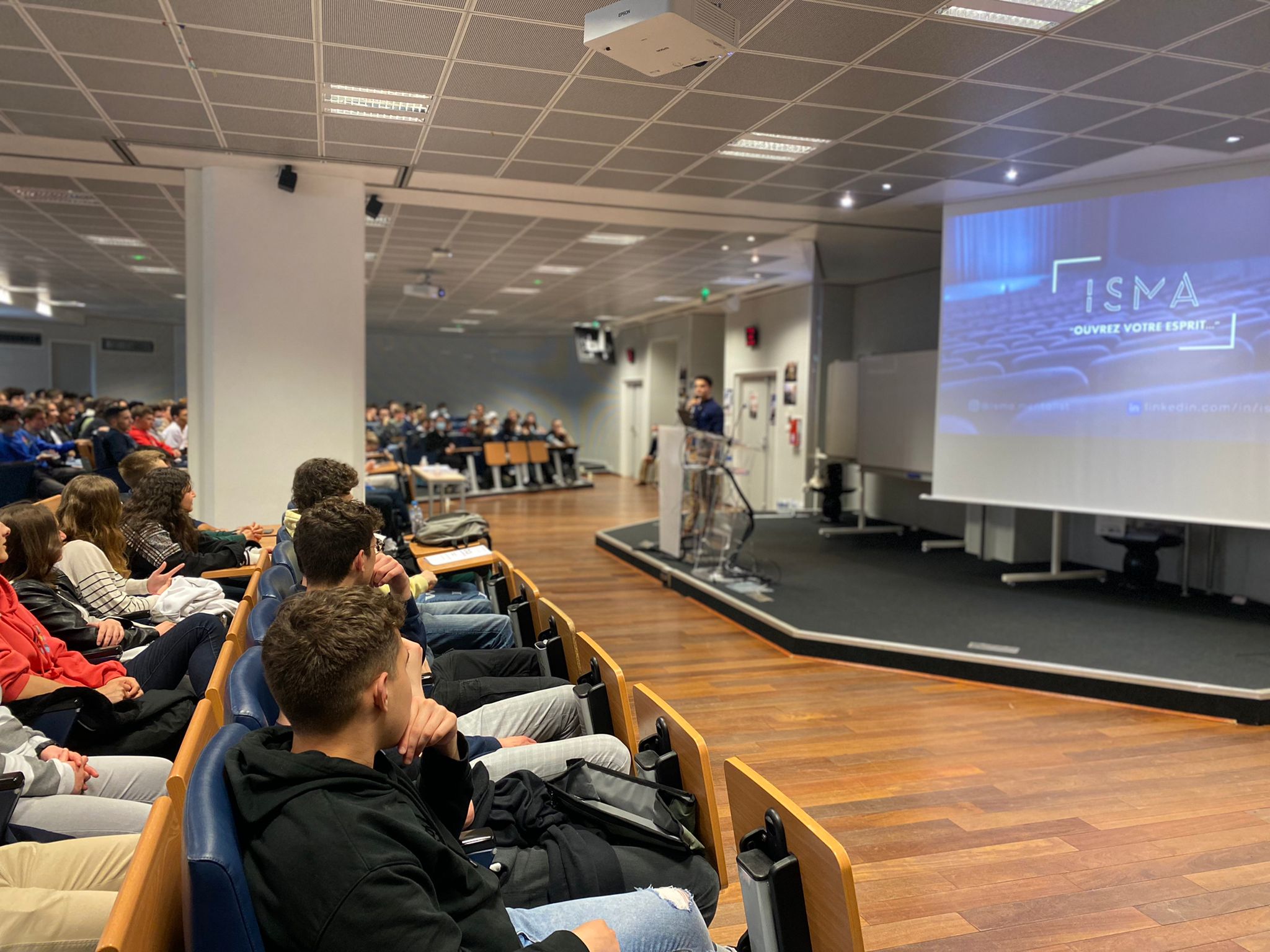 Programmes ECE : tarifs, financement, aides au logement