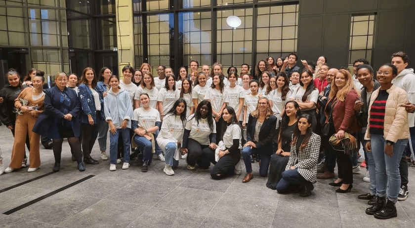 HELLO TECH GIRLS - ECE